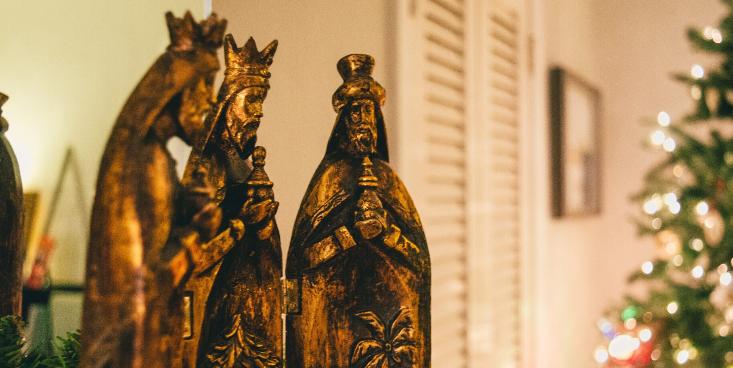 How to Write a Letter to Los Tres Reyes Magos for Spanish Class